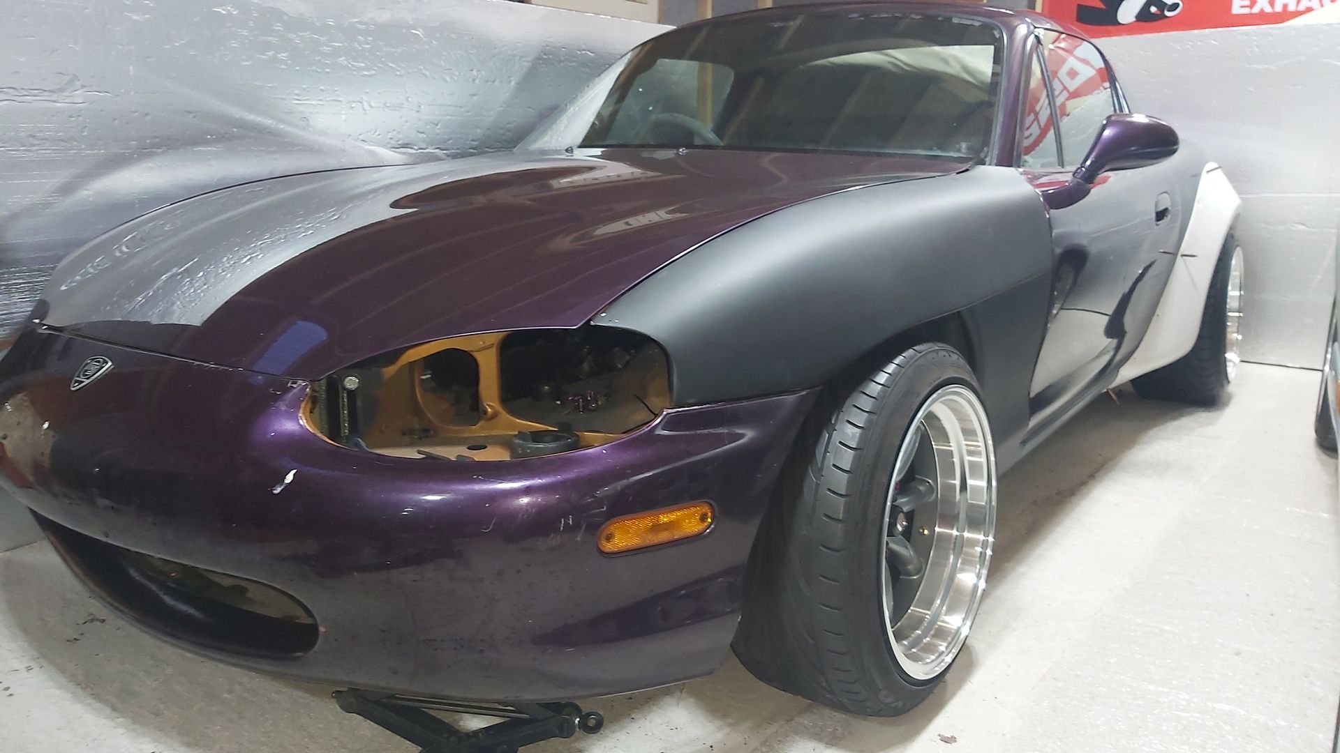 Wide Front Fenders For Miata NB | CarbonMiata