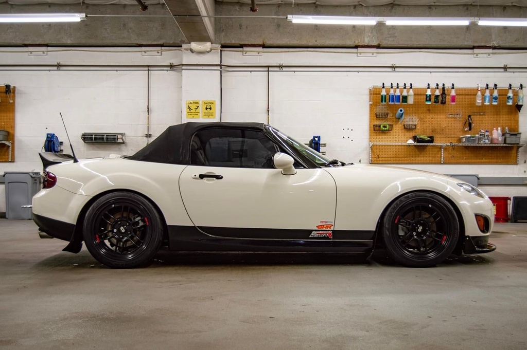 Ducktail Trunk Spoiler (Soft Top Version) For Miata NC | CarbonMiata