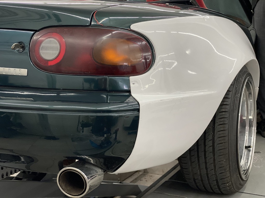 8 Pieces Wide Overfenders Kit (Type 3) For Miata NA | CarbonMiata