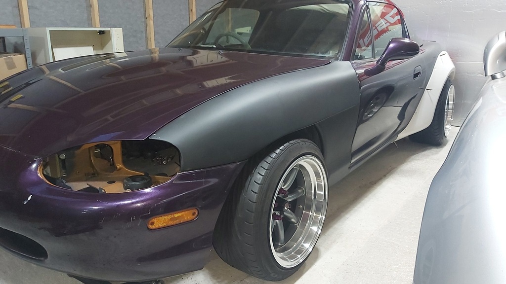Wide Front Fenders For Miata NB | CarbonMiata